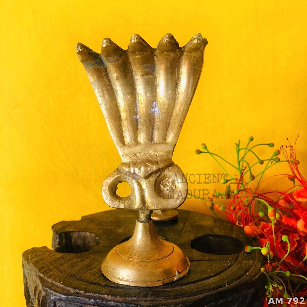 Brass 5 Hooded Snake Stand - Ancient Madurai