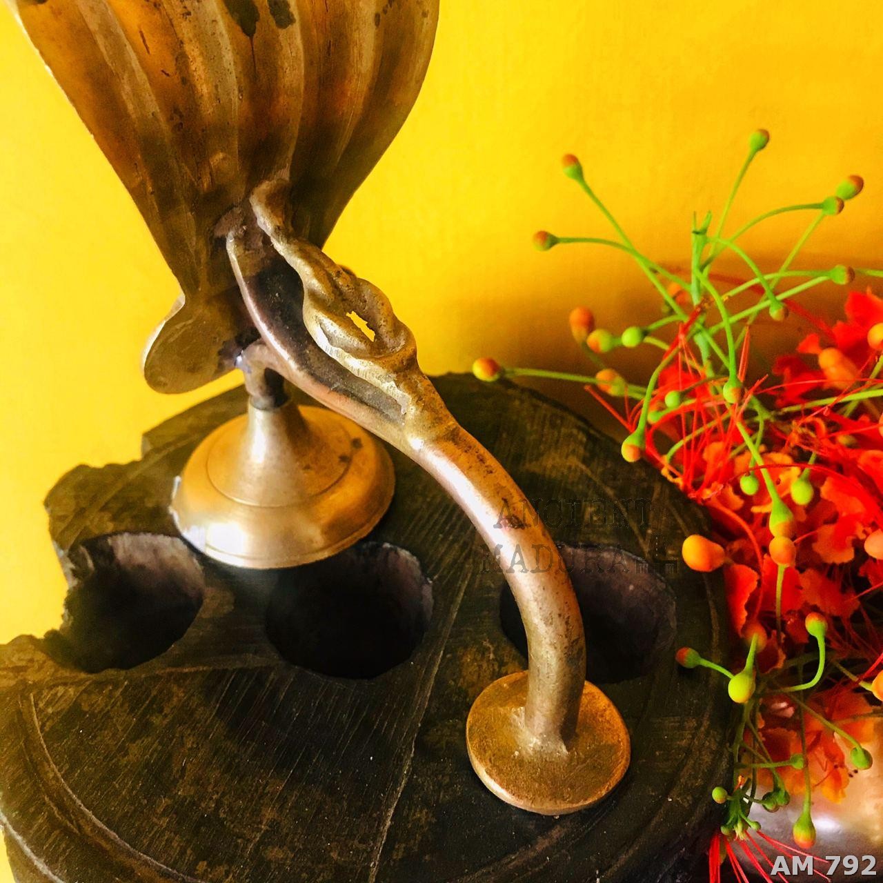 Brass 5 Hooded Snake Stand - Ancient Madurai